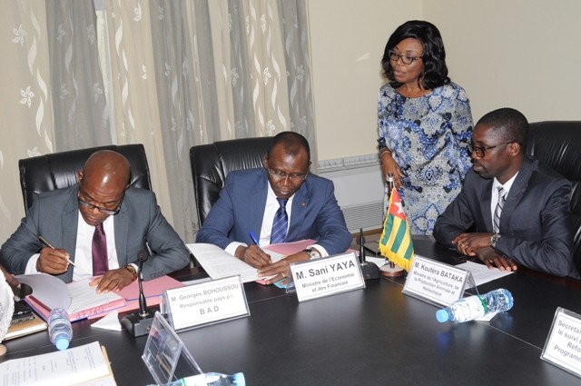 UN ACCORD TRIPARTITE DE 580 MILLIONS DE FCFA SIGNE ENTRE LE TOGO, LA ...