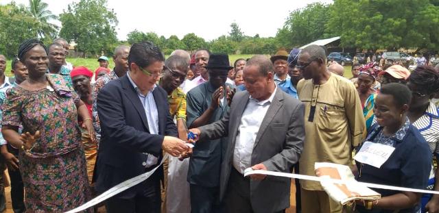 Inauguration de l’école publique primaire de Tahé à Tabligbo,Par L ...