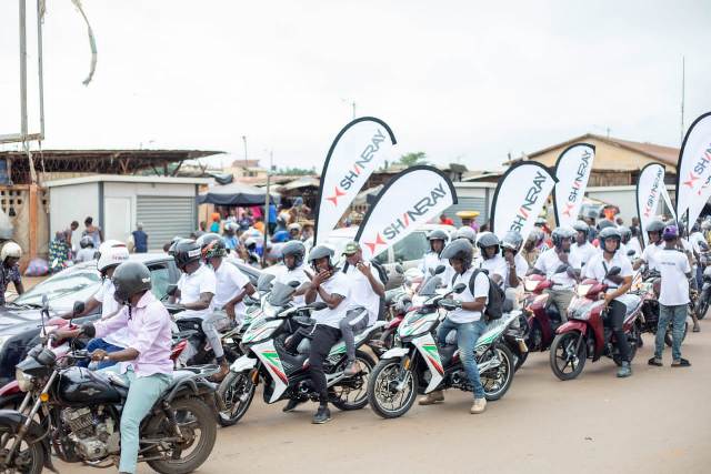 Les motos SHINERAY débarquent au Togo - Lomebougeinfo